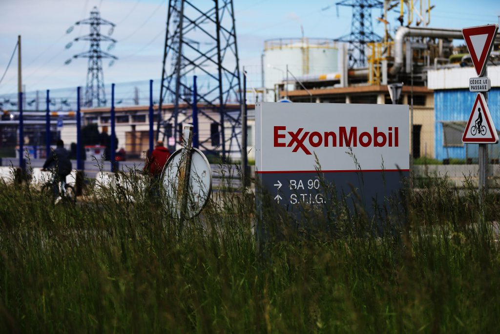 2016: Exxon vs. Climate Change, a Battle With Many Fronts - Inside ...
