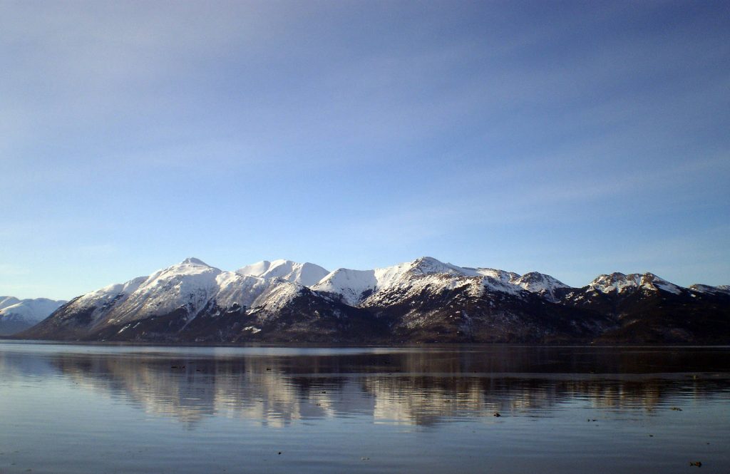 Cook Inlet: Oil Platforms Powered by Leaking Alaska Pipeline Forced to ...