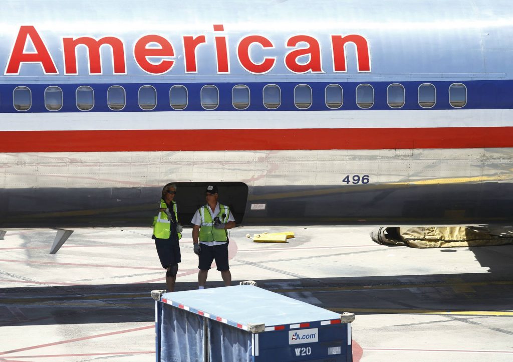 Why Heat Waves Will Get Costlier for Airlines, More Annoying for ...