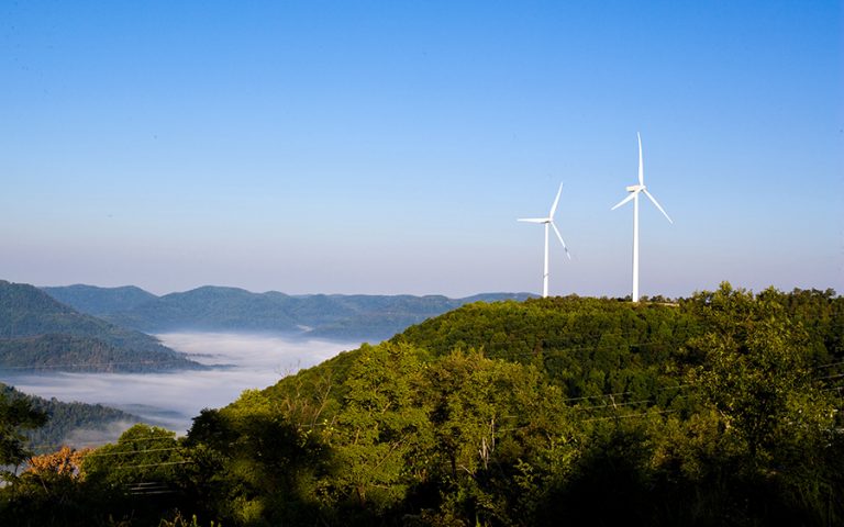 Cities Pressure TVA to Boost Renewable Energy as Memphis Weighs ...