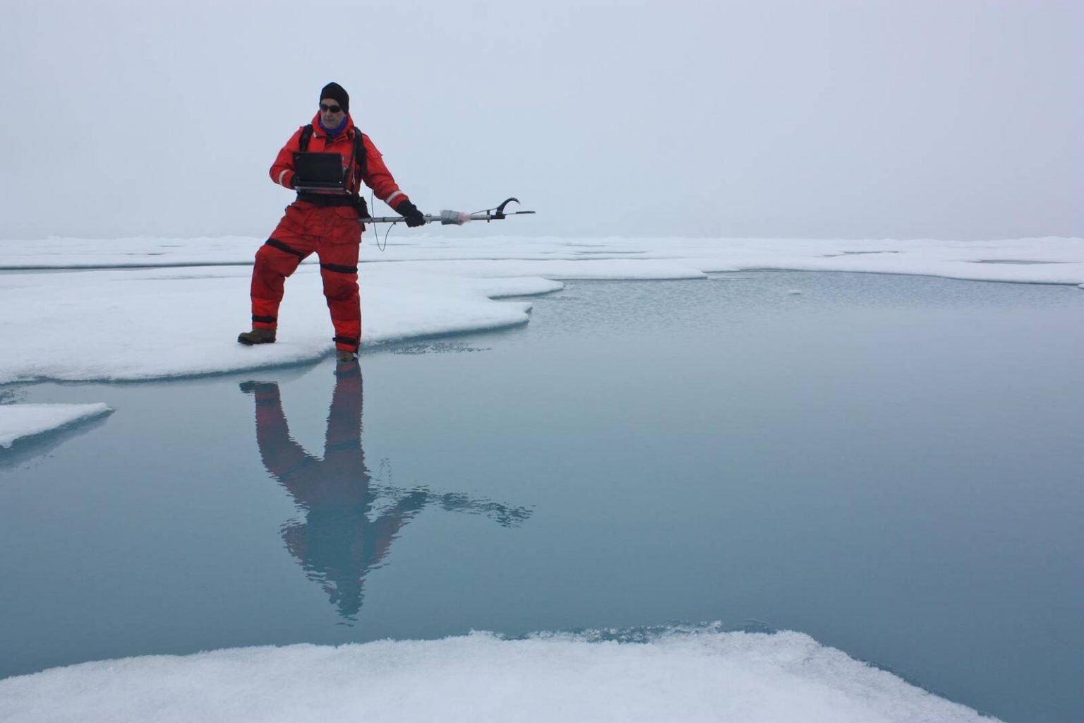 Pools of Water Atop Sea Ice in the Arctic May Lead it to Melt Away ...