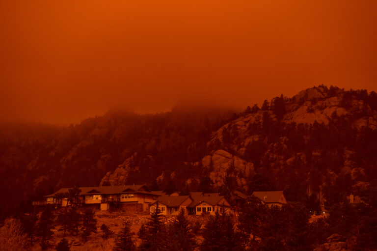 Deadly ‘Smoke Waves’ From Wildfires Set to Soar - Inside Climate News