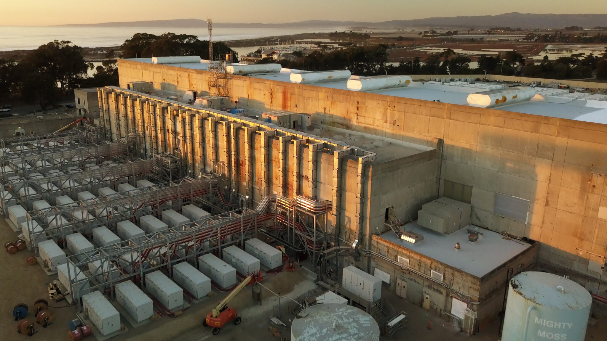 Inside Clean Energy: Did You Miss Me? A Giant Battery Storage Plant Is ...