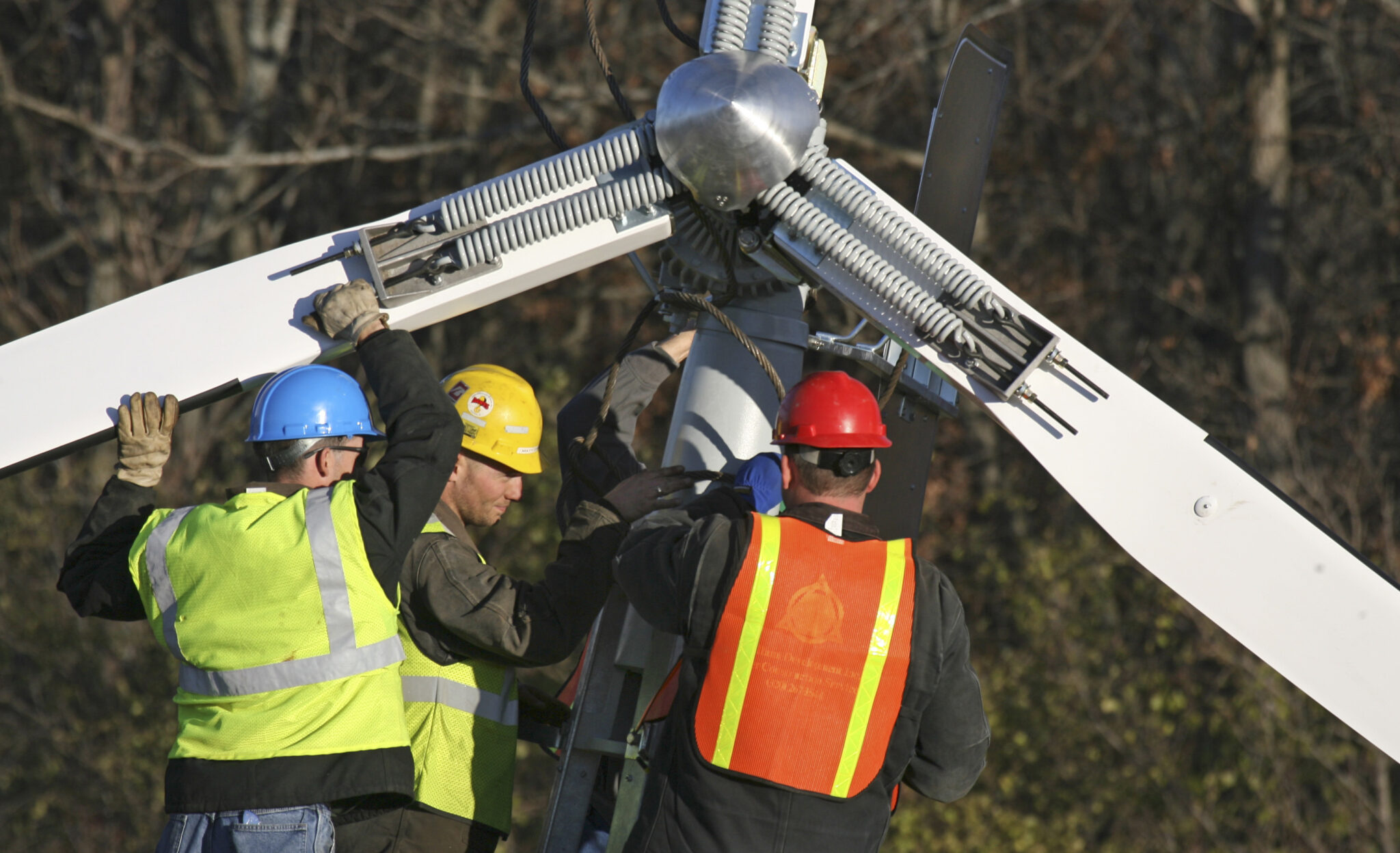 Big Oil ‘Exaggerates’ Jobs to Stall Climate Action, New Report Alleges ...