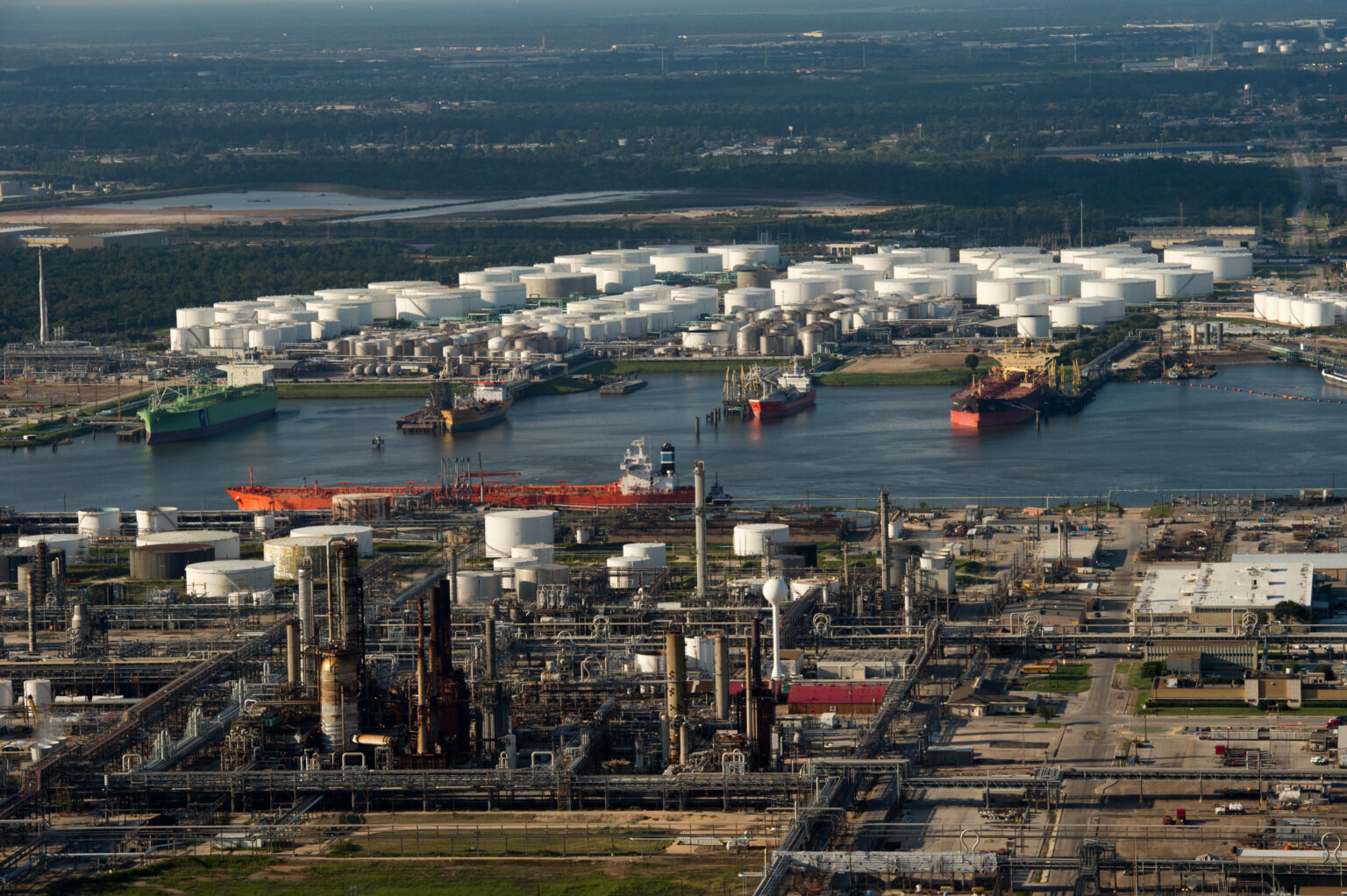 Exxon’s Long-Shot Embrace of Carbon Capture in the Houston Area Just ...