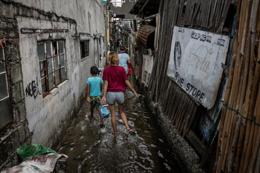 Sinking Land and Rising Seas Threaten Manila Bay’s Coastal Communities ...