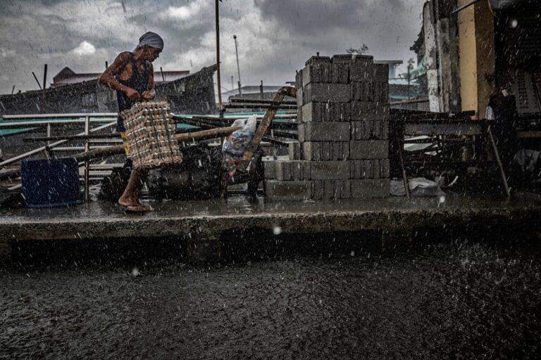 Sinking Land and Rising Seas Threaten Manila Bay’s Coastal Communities ...