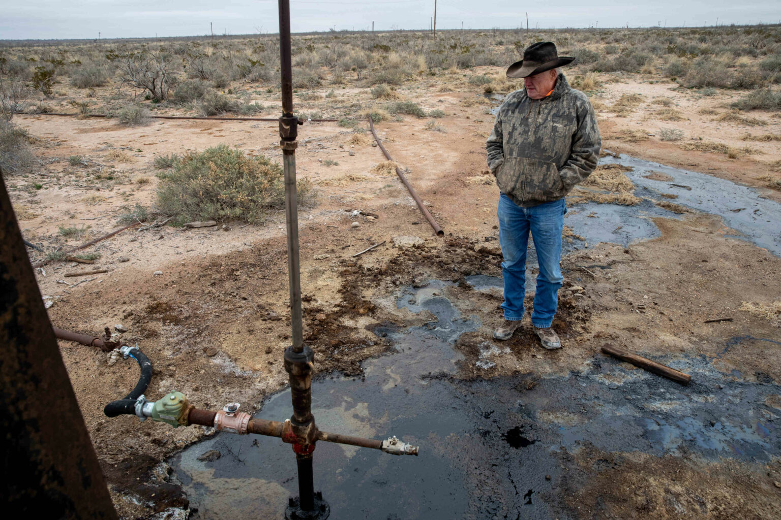 Landowners Fear Injection of Fracking Waste Threatens Aquifers in West ...