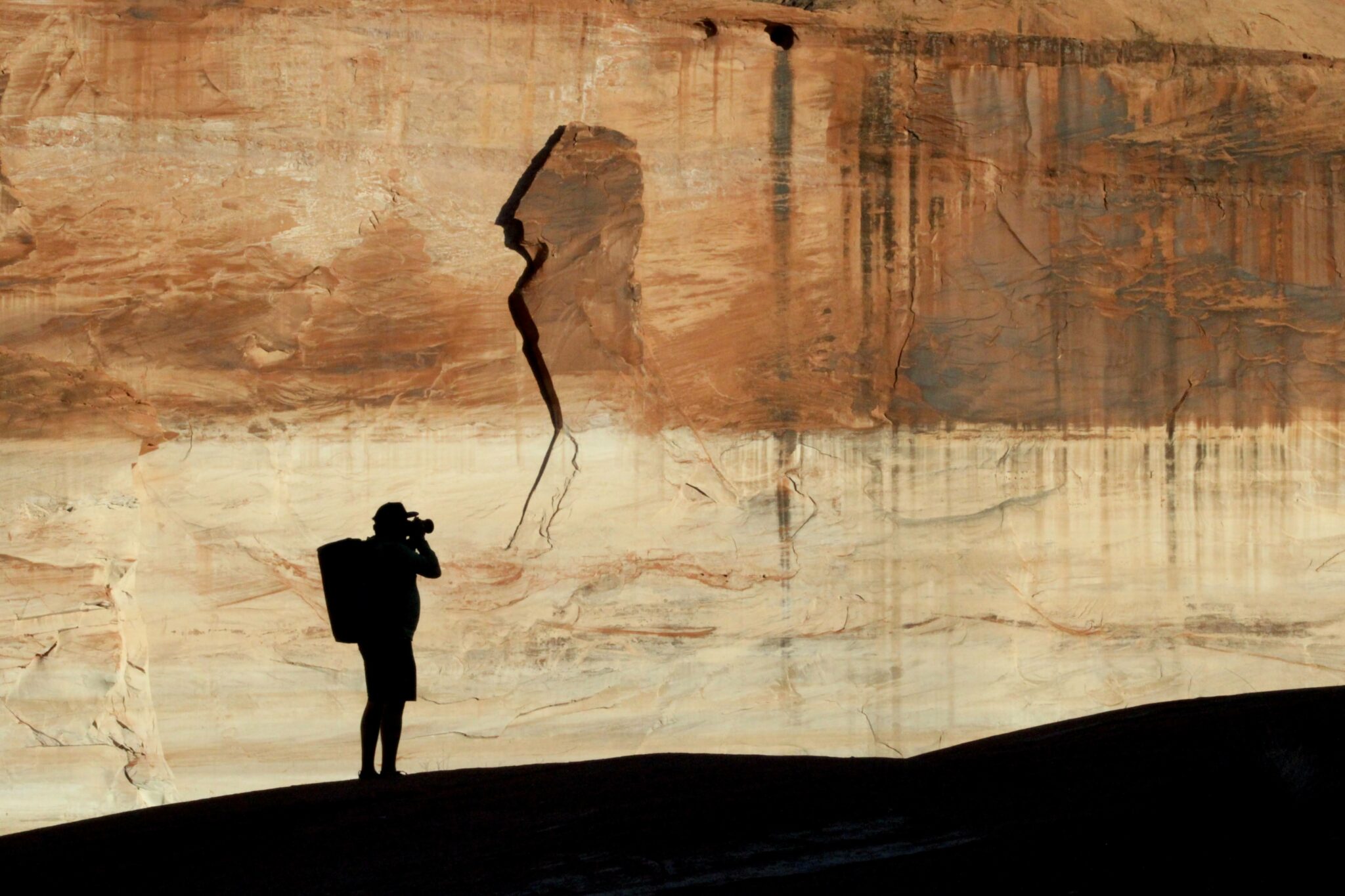 At Lake Powell, Record Low Water Levels Reveal an 'Amazing Silver ...