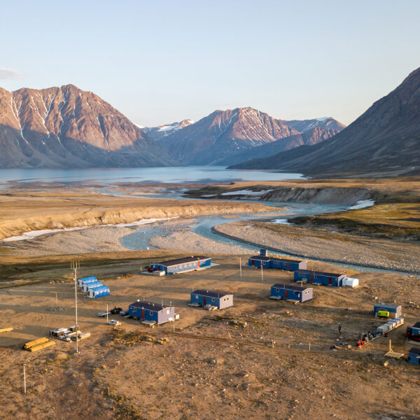 Extreme Rain From Atmospheric Rivers and Ice-Heating Micro-Cracks Are ...