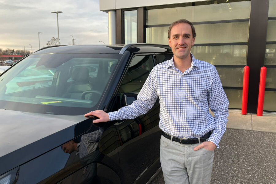 How Two Top Car Salesmen Pitch EVs, One in Trump Country and One on ...