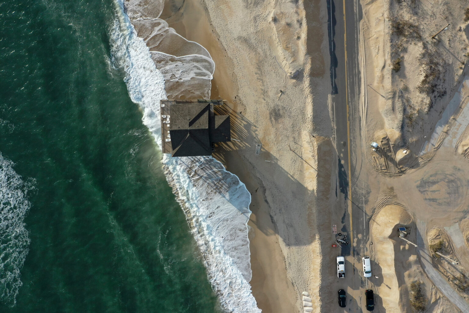 Sinking Coastal Lands Will Exacerbate the Flooding from Sea Level Rise ...