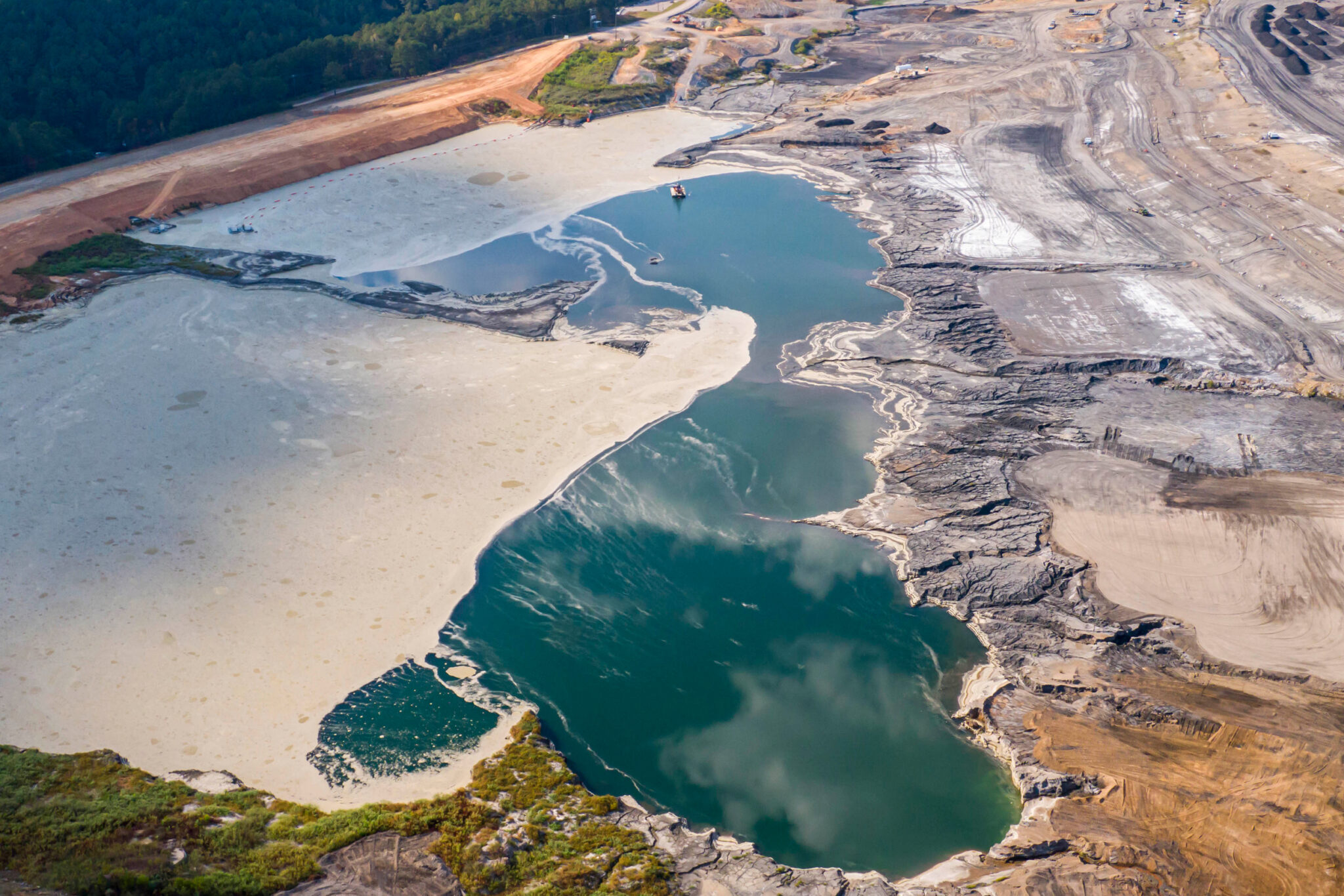 Environmentalists Turn Out in Force to Oppose Trump Coal Ash Rollbacks ...