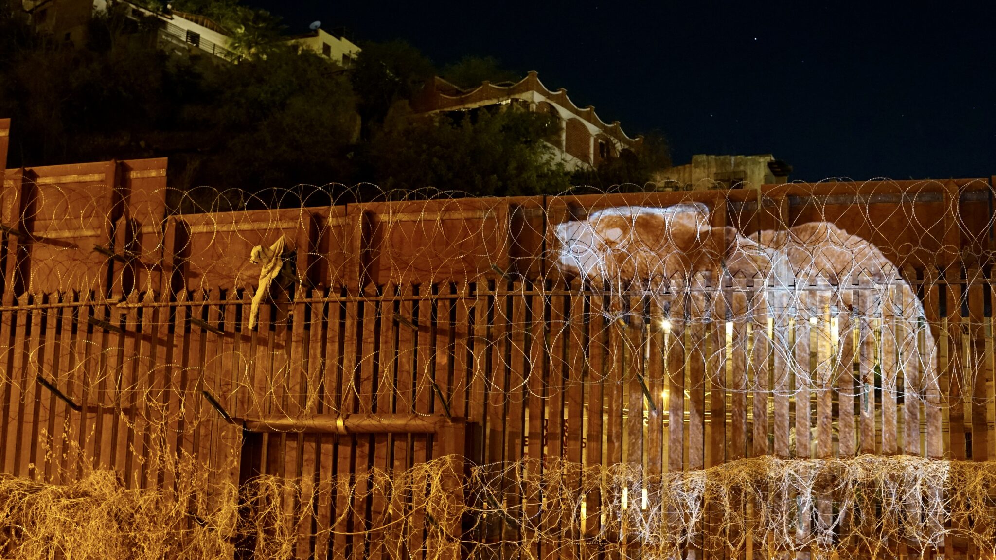 In Arizona, an Art Installation Highlights the US-Mexico Border’s ...
