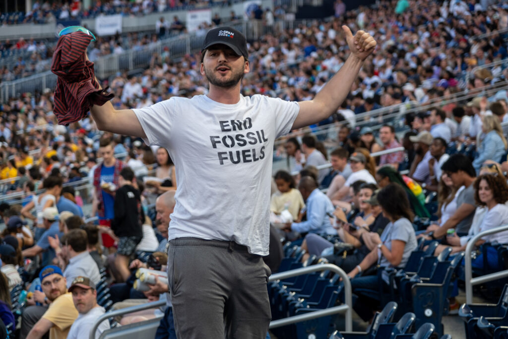 Climate Protesters Take to the Field at the Congressional Baseball Game ...