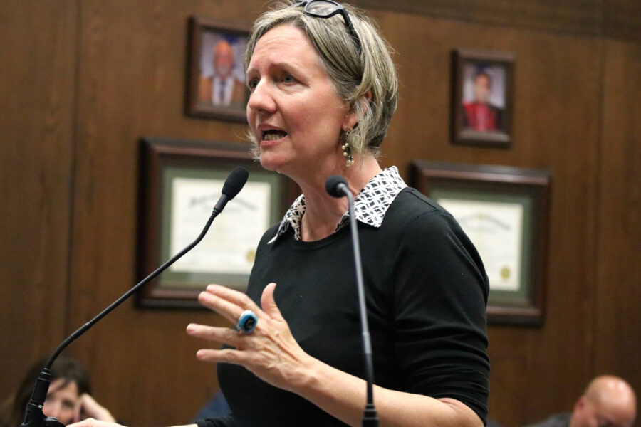 As Efforts on a Global Treaty Stall, Cities and States Are on the Front ...