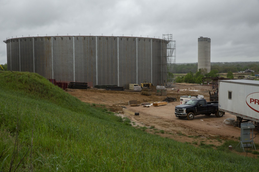 ‘Water Is the New Oil’ as Texas Cities Square Off Over Aquifers ...