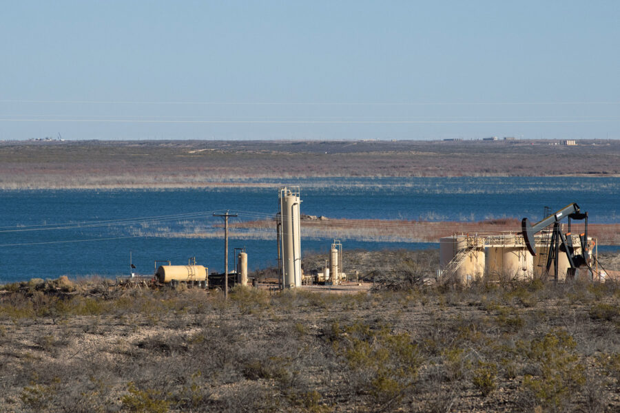 Texas Oil and Gas Companies Drill With River Water During Extreme ...