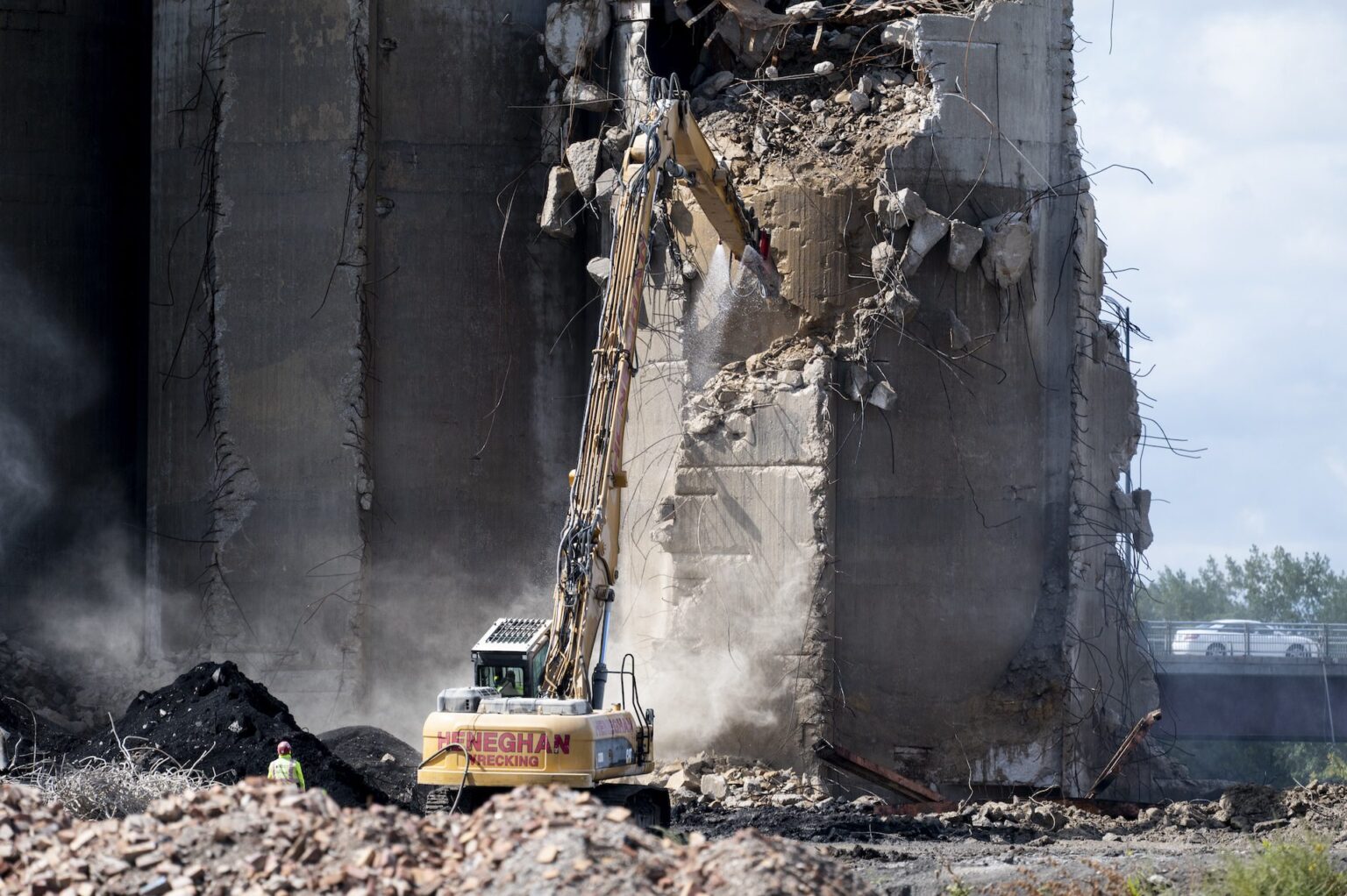 Environmental Advocates Keep Eyes on Iconic Chicago Silos as Demolition ...