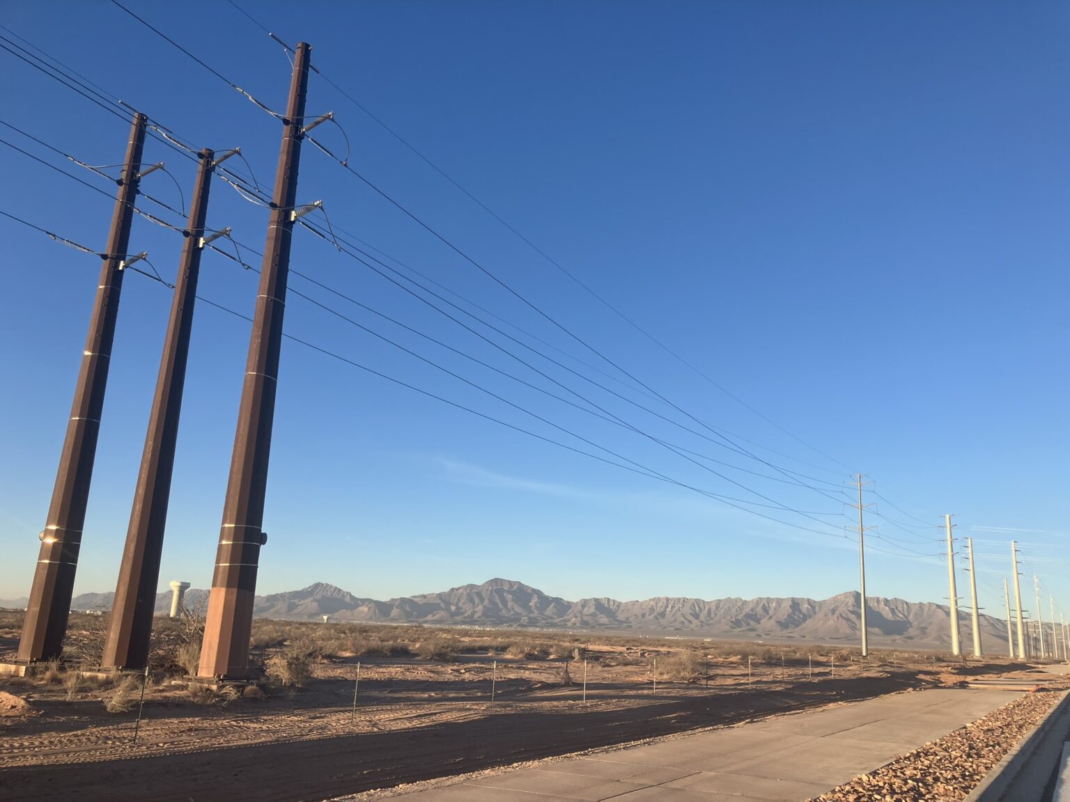 Meta Wants Data Center in Sunny El Paso to Rely on Natural Gas - Inside ...